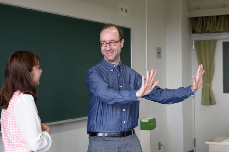 Research News: Enhancing Foreign Language Learning with Humor: What ...